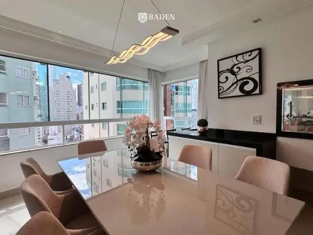 Apartamento para Venda em Balneário Camboriú/SC Centro 3 Quartos