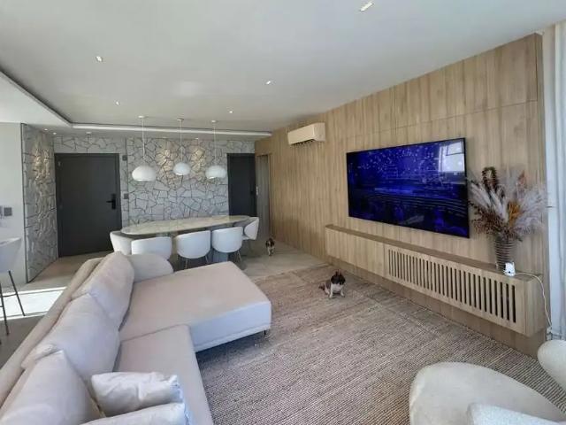 Apartamento para Venda em Balneário Camboriú/SC Centro 3 Quartos