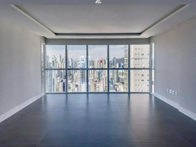 Apartamento para Venda em Balneário Camboriú/SC Centro 3 Quartos