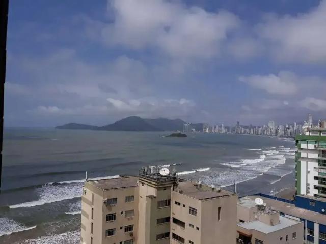 Apartamento para Venda em Balneário Camboriú/SC Centro 3 Quartos
