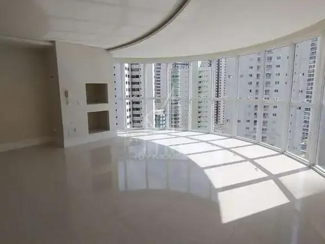Apartamento para Venda em Balneário Camboriú/SC Centro 3 Quartos