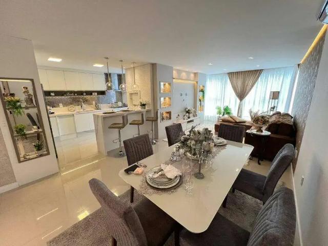 Apartamento para Venda em Balneário Camboriú/SC Centro 3 Quartos