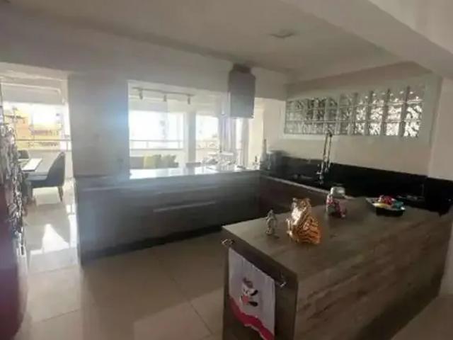 Apartamento para Venda em Balneário Camboriú/SC Centro 3 Quartos