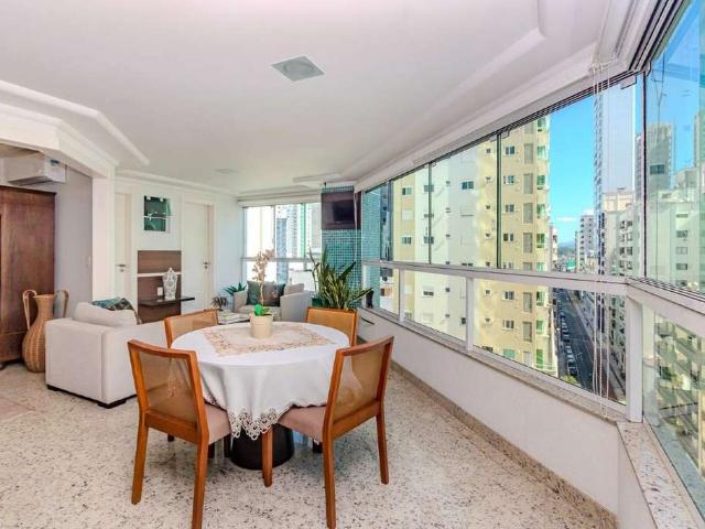 Apartamento para Venda em Balneário Camboriú/SC Centro 3 Quartos