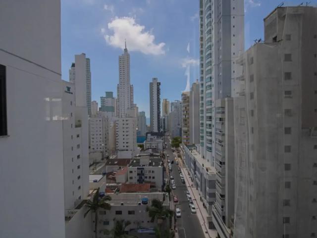 Apartamento para Venda em Balneário Camboriú/SC Centro 3 Quartos