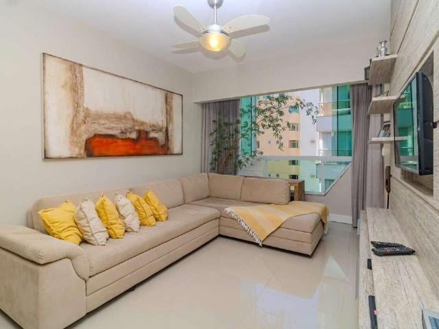 Apartamento para Venda em Balneário Camboriú/SC Centro 3 Quartos
