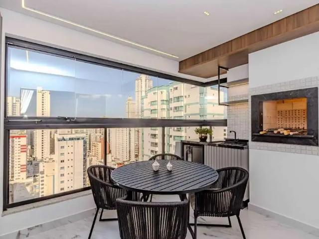 Apartamento para Venda em Balneário Camboriú/SC Centro 3 Quartos