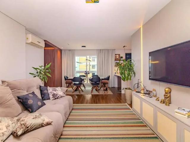 Apartamento para Venda em Balneário Camboriú/SC Centro 3 Quartos