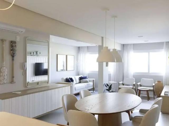 Apartamento para Venda em Balneário Camboriú/SC Centro 3 Quartos
