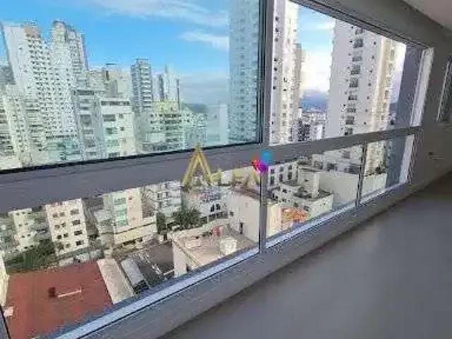Apartamento para Venda em Balneário Camboriú/SC Centro 3 Quartos