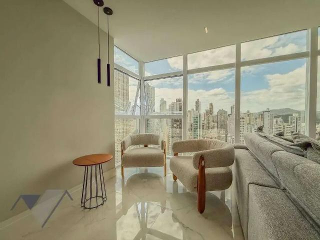 Apartamento para Venda em Balneário Camboriú/SC Centro 3 Quartos