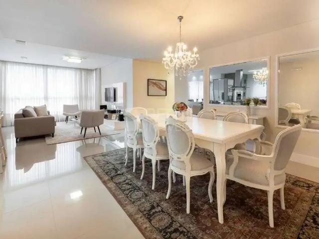 Apartamento para Venda em Balneário Camboriú/SC Centro 3 Quartos