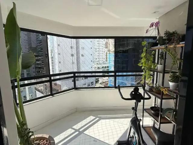 Apartamento para Venda em Balneário Camboriú/SC Centro 3 Quartos