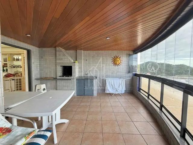Apartamento para Venda em Balneário Camboriú/SC Centro 3 Quartos