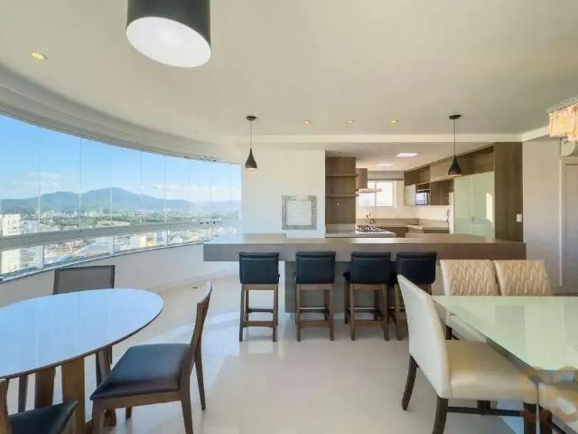 Apartamento para Venda em Balneário Camboriú/SC Centro 3 Quartos
