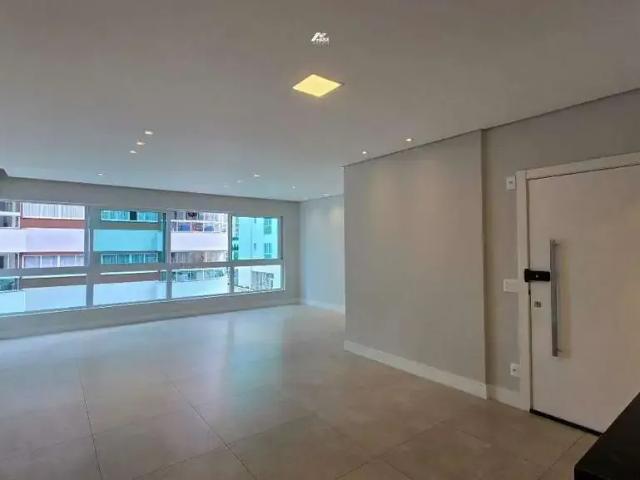 Apartamento para Venda em Balneário Camboriú/SC Centro 3 Quartos