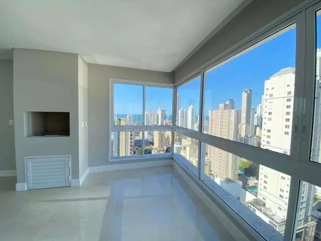Apartamento para Venda em Balneário Camboriú/SC Centro 3 Quartos