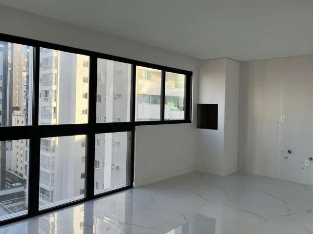 Apartamento para Venda em Balneário Camboriú/SC Centro 3 Quartos