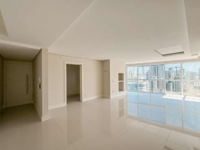 Apartamento para Venda em Balneário Camboriú/SC Centro 3 Quartos