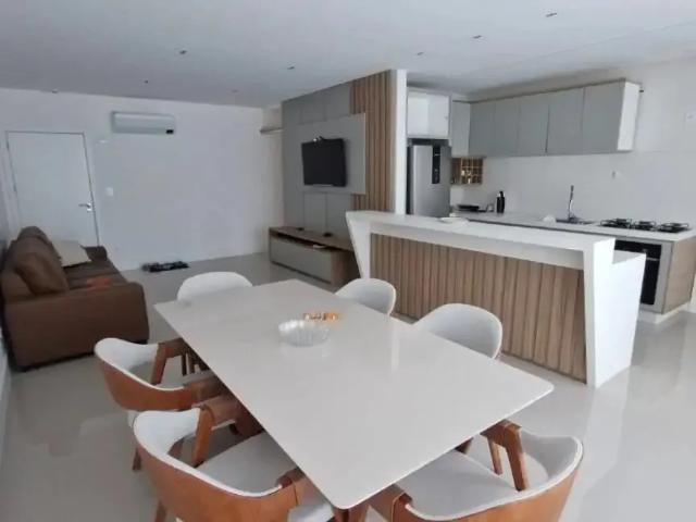 Apartamento para Venda em Balneário Camboriú/SC Centro 3 Quartos
