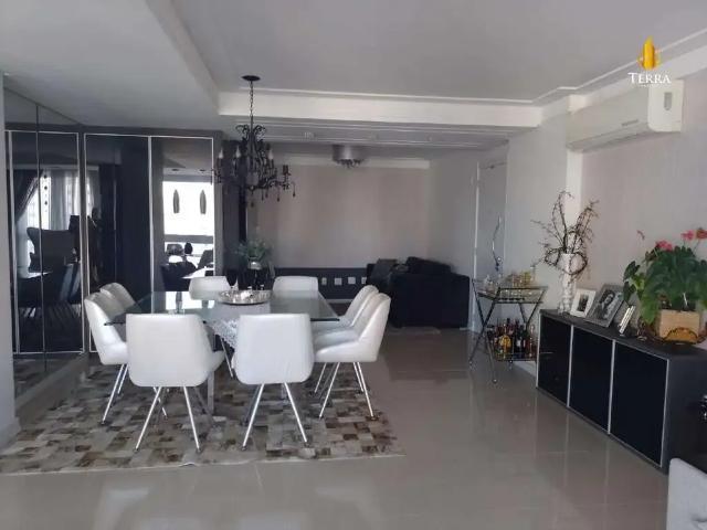 Apartamento para Venda em Balneário Camboriú/SC Centro 3 Quartos