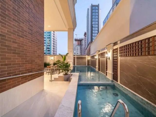 Apartamento para Venda em Balneário Camboriú/SC Centro 3 Quartos