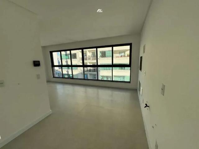Apartamento para Venda em Balneário Camboriú/SC Centro 3 Quartos