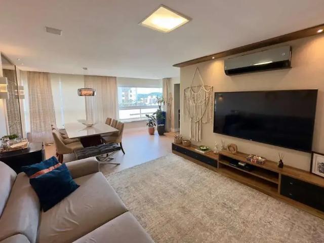 Apartamento para Venda em Balneário Camboriú/SC Centro 3 Quartos