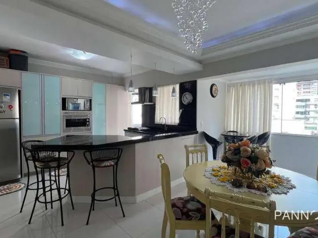 Apartamento para Venda em Balneário Camboriú/SC Centro 3 Quartos