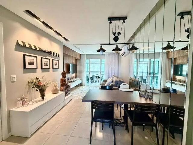 Apartamento para Venda em Balneário Camboriú/SC Centro 3 Quartos