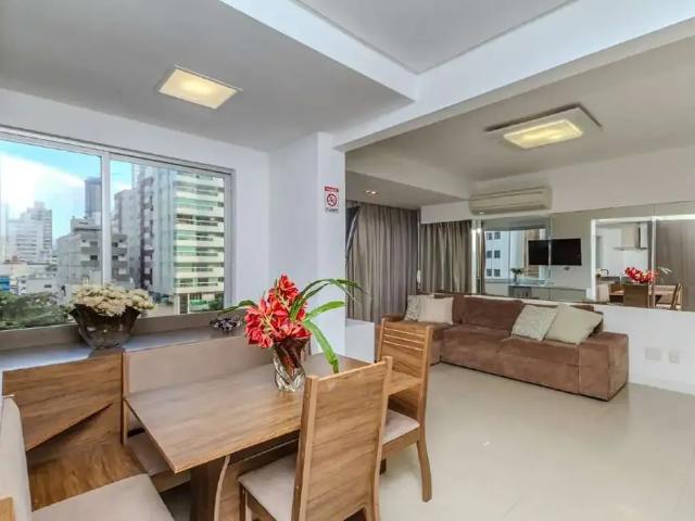 Apartamento para Venda em Balneário Camboriú/SC Centro 3 Quartos