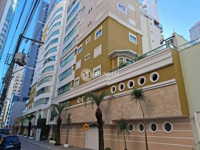 Apartamento para Venda em Balneário Camboriú/SC Centro 3 Quartos