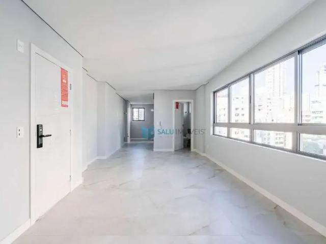 Apartamento para Venda em Balneário Camboriú/SC Centro 3 Quartos