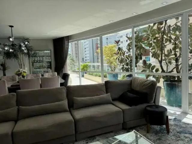 Apartamento para Venda em Balneário Camboriú/SC Centro 3 Quartos