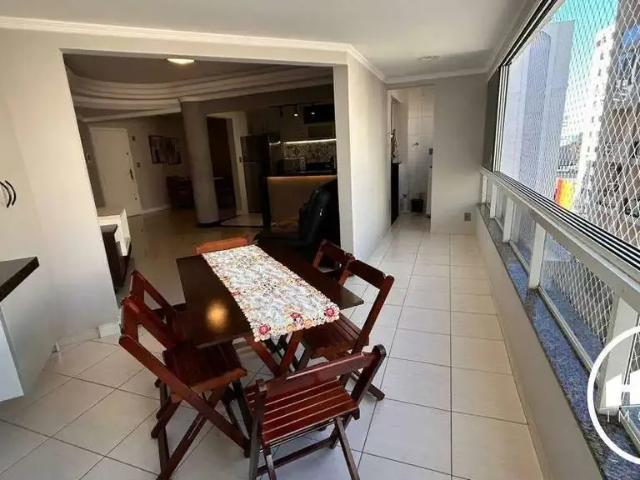 Apartamento para Venda em Balneário Camboriú/SC Centro 3 Quartos