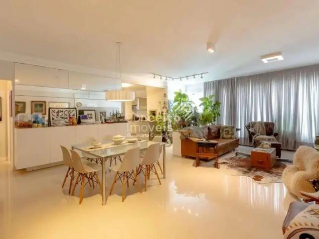 Apartamento para Venda em Balneário Camboriú/SC Centro 3 Quartos
