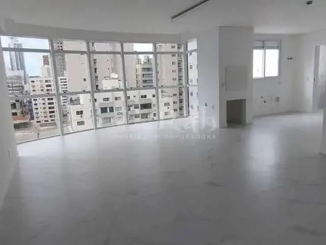 Apartamento para Venda em Balneário Camboriú/SC Centro 3 Quartos