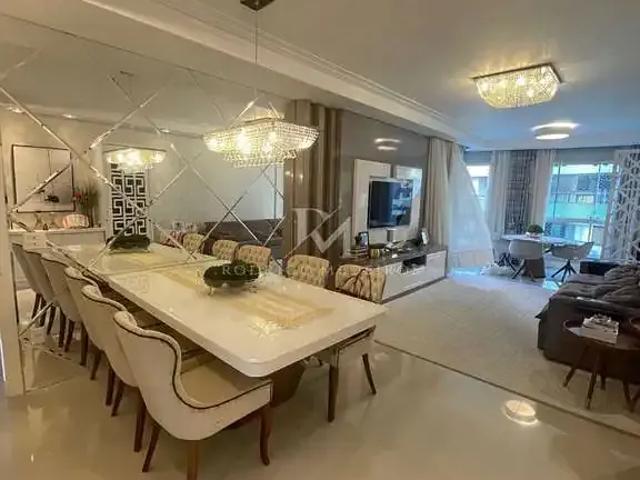Apartamento para Venda em Balneário Camboriú/SC Centro 3 Quartos