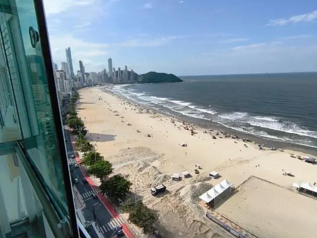 Apartamento para Venda em Balneário Camboriú/SC Centro 3 Quartos