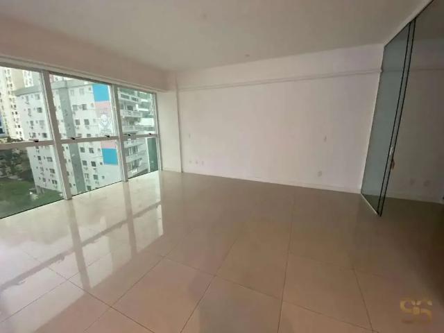 Apartamento para Venda em Balneário Camboriú/SC Centro 3 Quartos