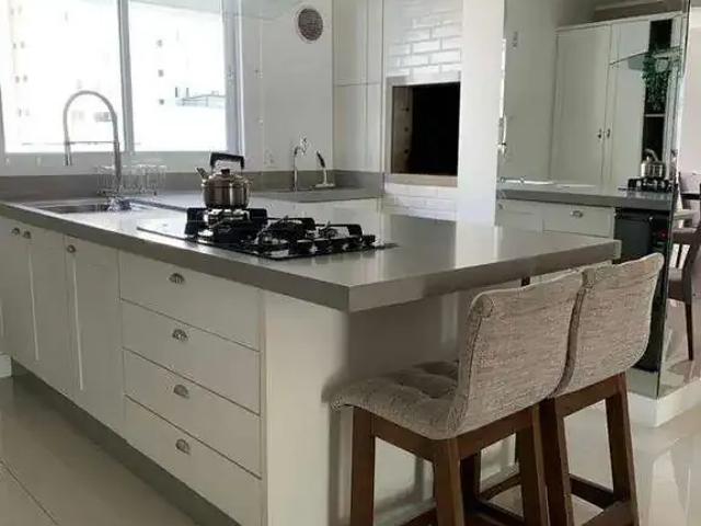 Apartamento para Venda em Balneário Camboriú/SC Centro 3 Quartos