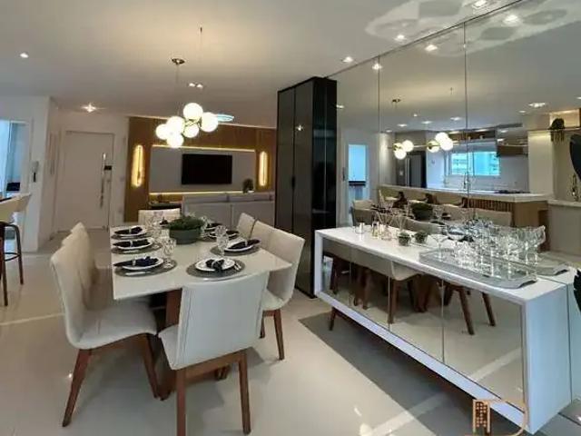 Apartamento para Venda em Balneário Camboriú/SC Centro 3 Quartos
