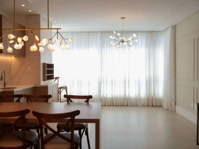 Apartamento para Venda em Balneário Camboriú/SC Centro 3 Quartos
