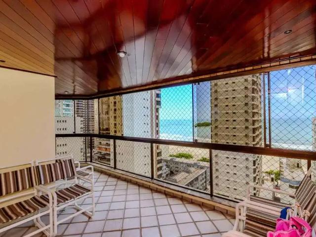 Apartamento para Venda em Balneário Camboriú/SC Centro 3 Quartos