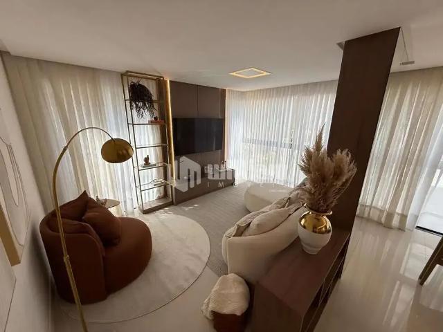 Apartamento para Venda em Balneário Camboriú/SC Centro 3 Quartos