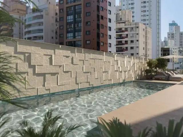 Apartamento para Venda em Balneário Camboriú/SC Centro 3 Quartos