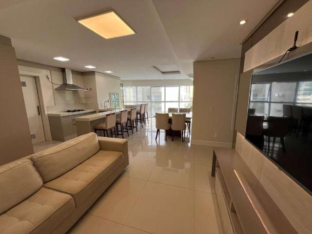 Apartamento para Venda em Balneário Camboriú/SC Centro 3 Quartos