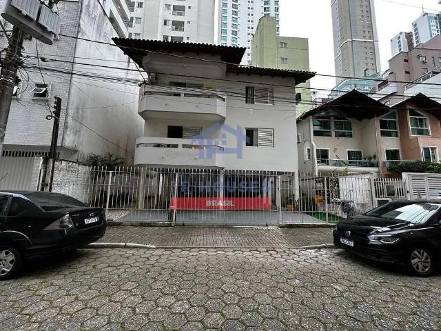 Apartamento para Venda em Balneário Camboriú/SC Centro 3 Quartos