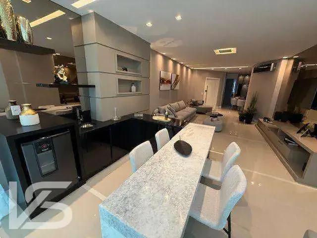 Apartamento para Venda em Balneário Camboriú/SC Centro 3 Quartos
