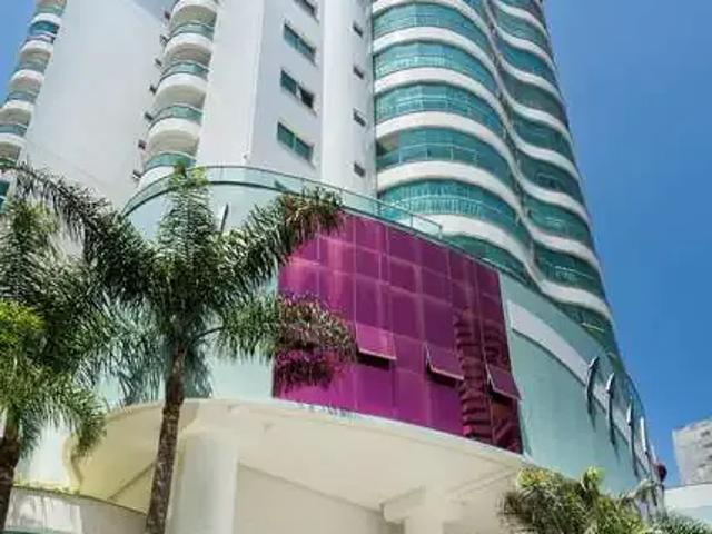 Apartamento para Venda em Balneário Camboriú/SC Centro 3 Quartos